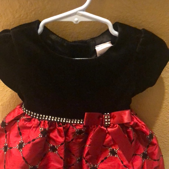 Youngland | Dresses | Youngland Baby Beautiful Dress Size 8 Months ...